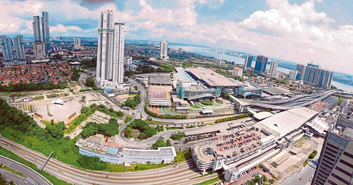 Singaporeans buying Johor properties near RTS station: Opportunity or Risk?